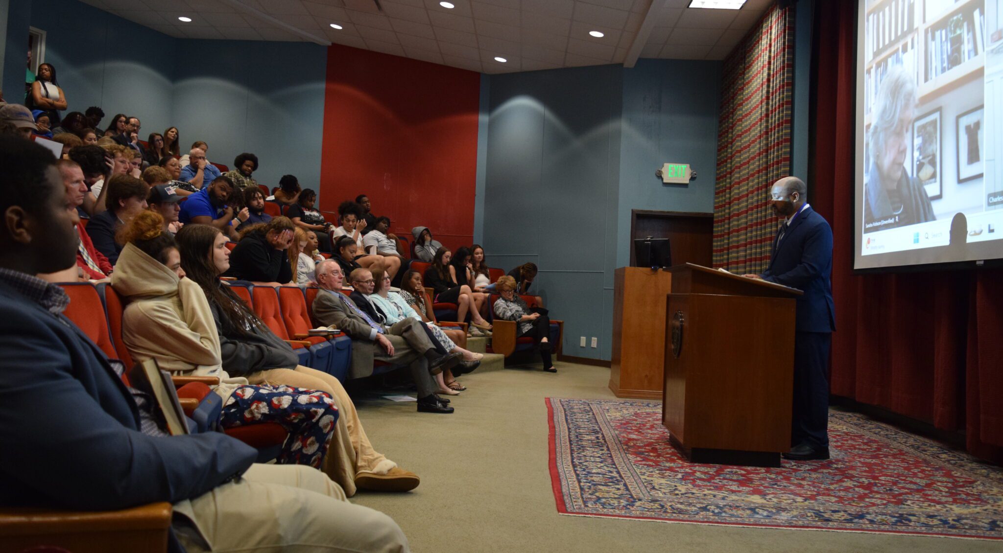 2024 Hobson Lecture Honors 30th Author, De'Shawn Charles Winslow ... 2024 Hobson Lecture Honors 30th Author, De'Shawn Charles Winslow ...